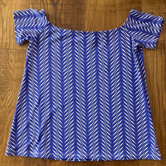 Fighting Eel | Tops | Fighting Eel Top Luv Small | Poshmark